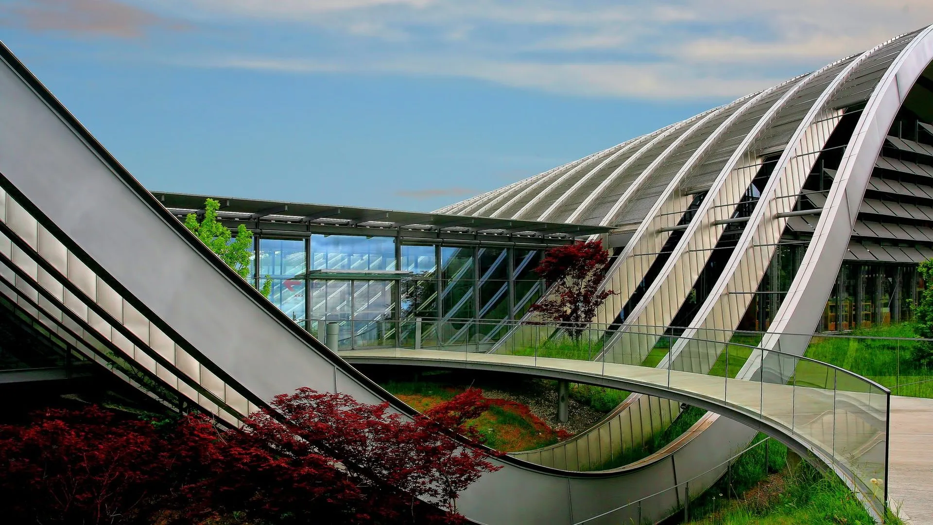 What Is Sustainable Architecture And Why Is It So Important? - Smart CRE